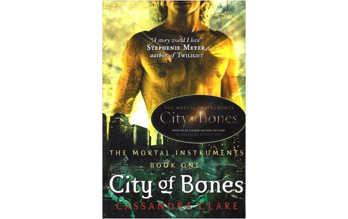 Cassandra Clare - City of Bones | wortmagieblog